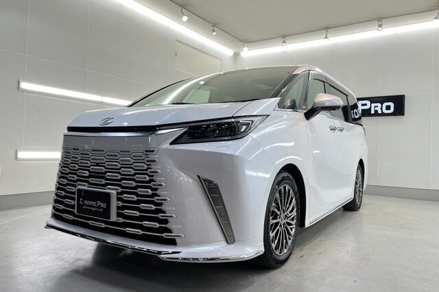 LEXUS LM / CERAMIC PRO ION Base Coat 1層+Top Coat 1層&ﾚｻﾞｰｺｰﾃｨﾝｸﾞ施工 ｜ 大阪の ...